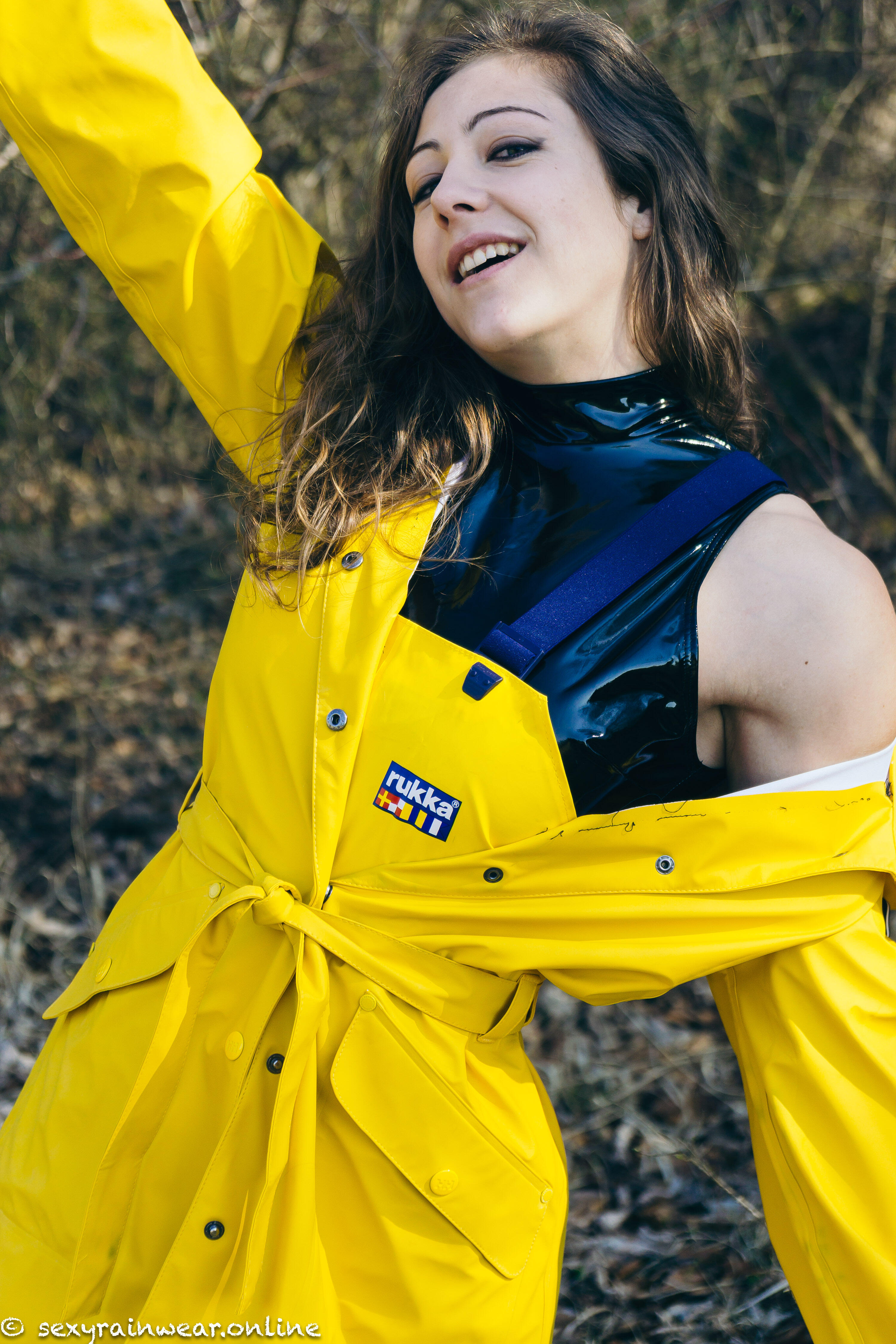 SEXYRAINWEAR.online | From rain to vamp II